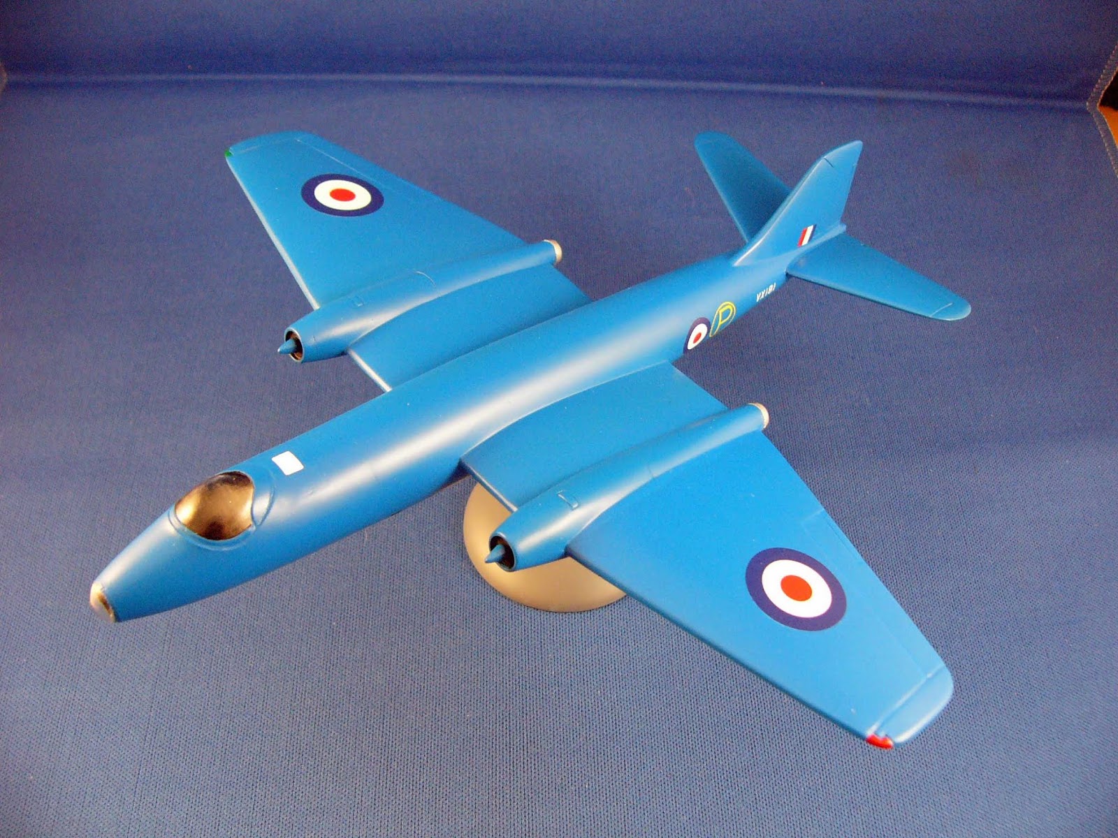 VX181: Prototype Canberra PR3 ++FINISHED++ - The Specialists GB ...