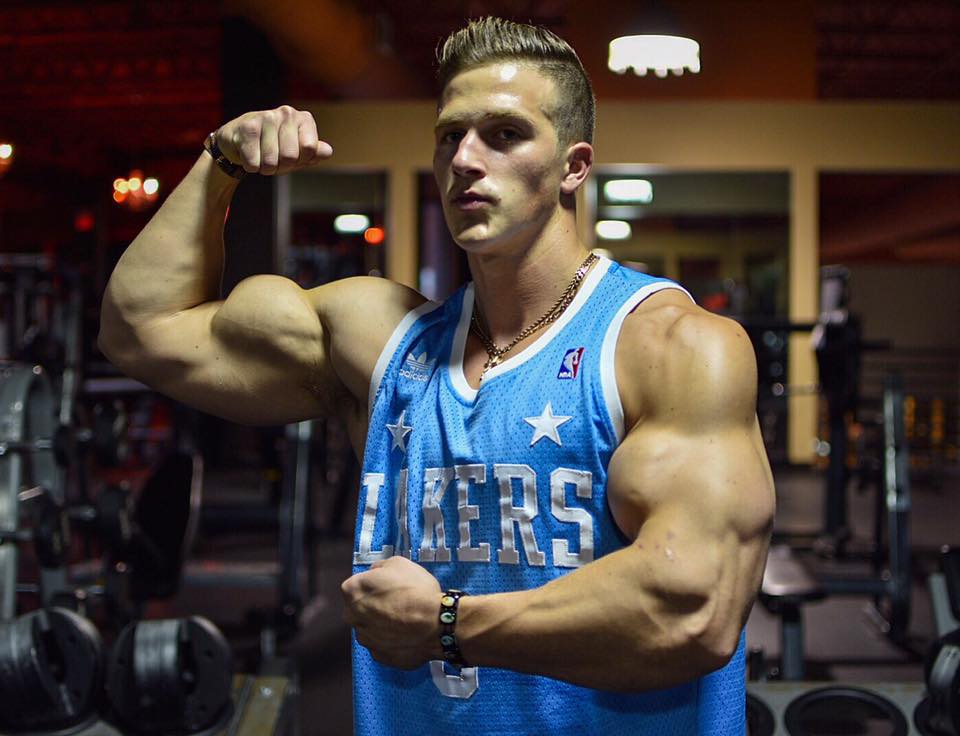 the beauty of male muscle: Brandon
