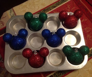 Aprende cómo hacer esferas de Mickey Mouse y Minnie para navidad ...