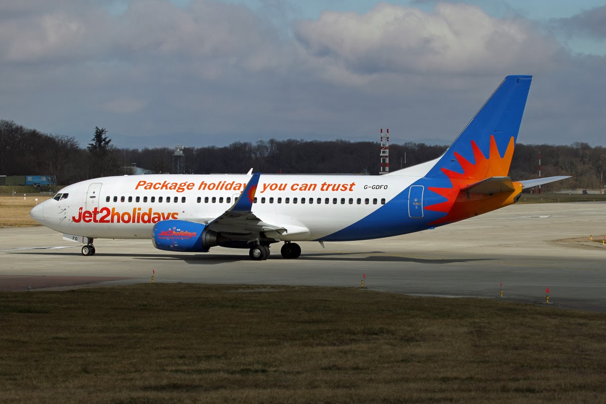 Planes and Trains - Planes 2014: G-GDFO / Boeing 737-3U3 (w) / Jet2