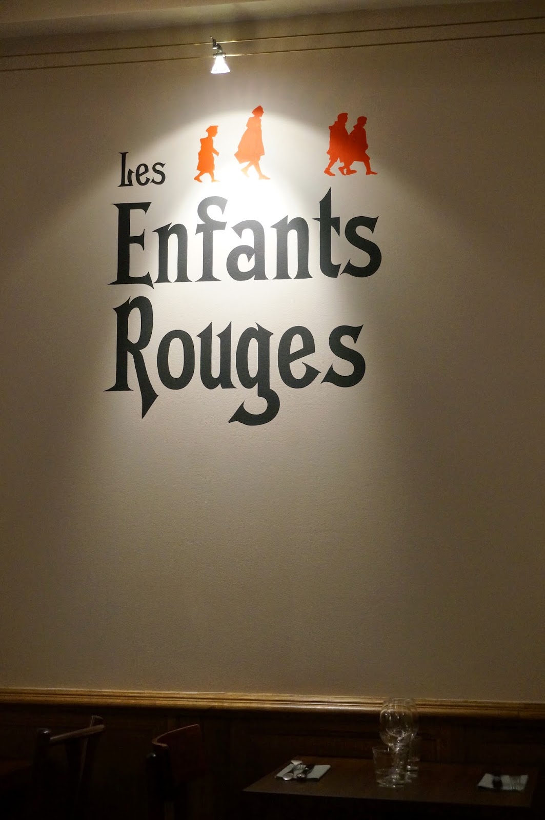 Les Enfants Rouges. | ぽん、ぽん、ぐー。