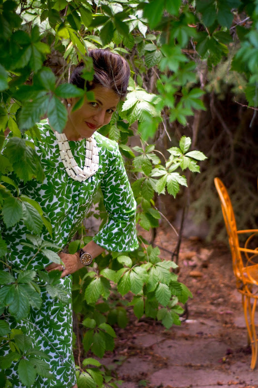 Aesthetic Nest: Sewing: Retro Shift Dress for Paris When it Sizzles