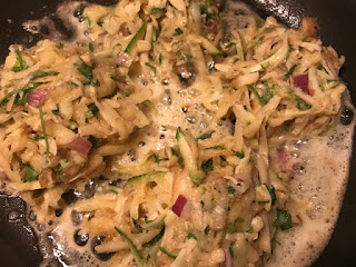 Fresh Figs and Barley: Spontaneous Breakfast Pancakes