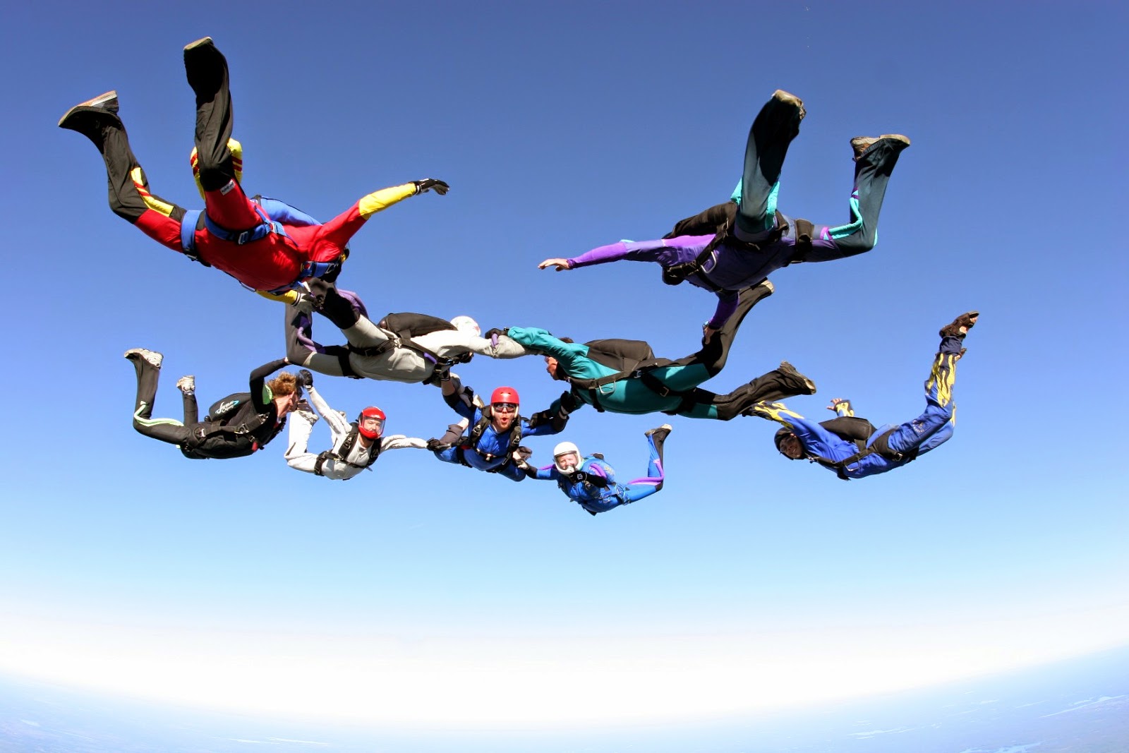 Watch & See: Beautiful Photography of Skydiving.