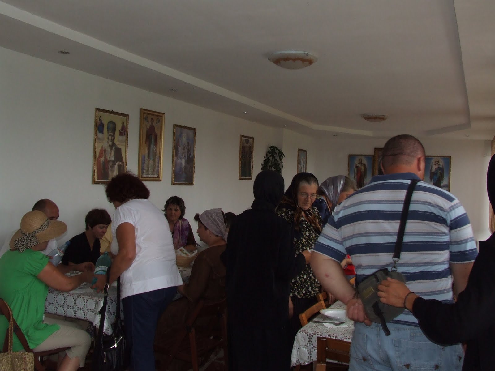 Timp liber: Manastirea Carnu