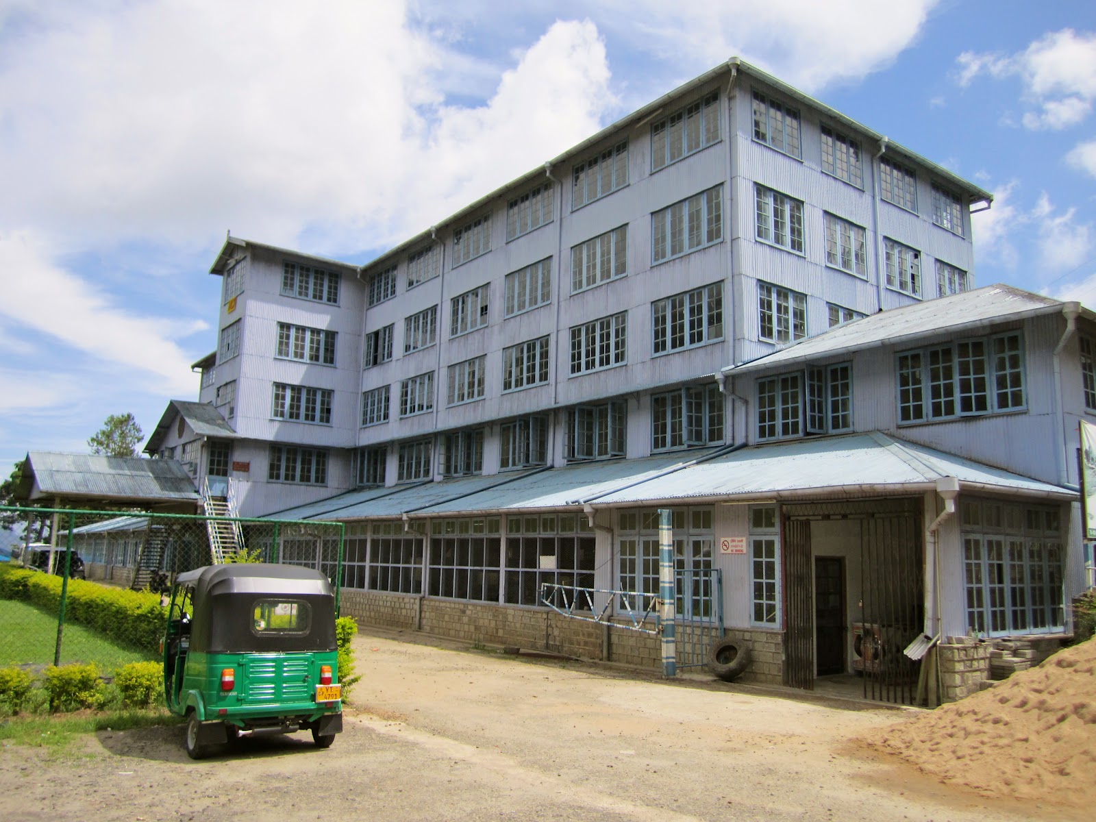 A Sakura Story: Sri Lanka - Tea Factory