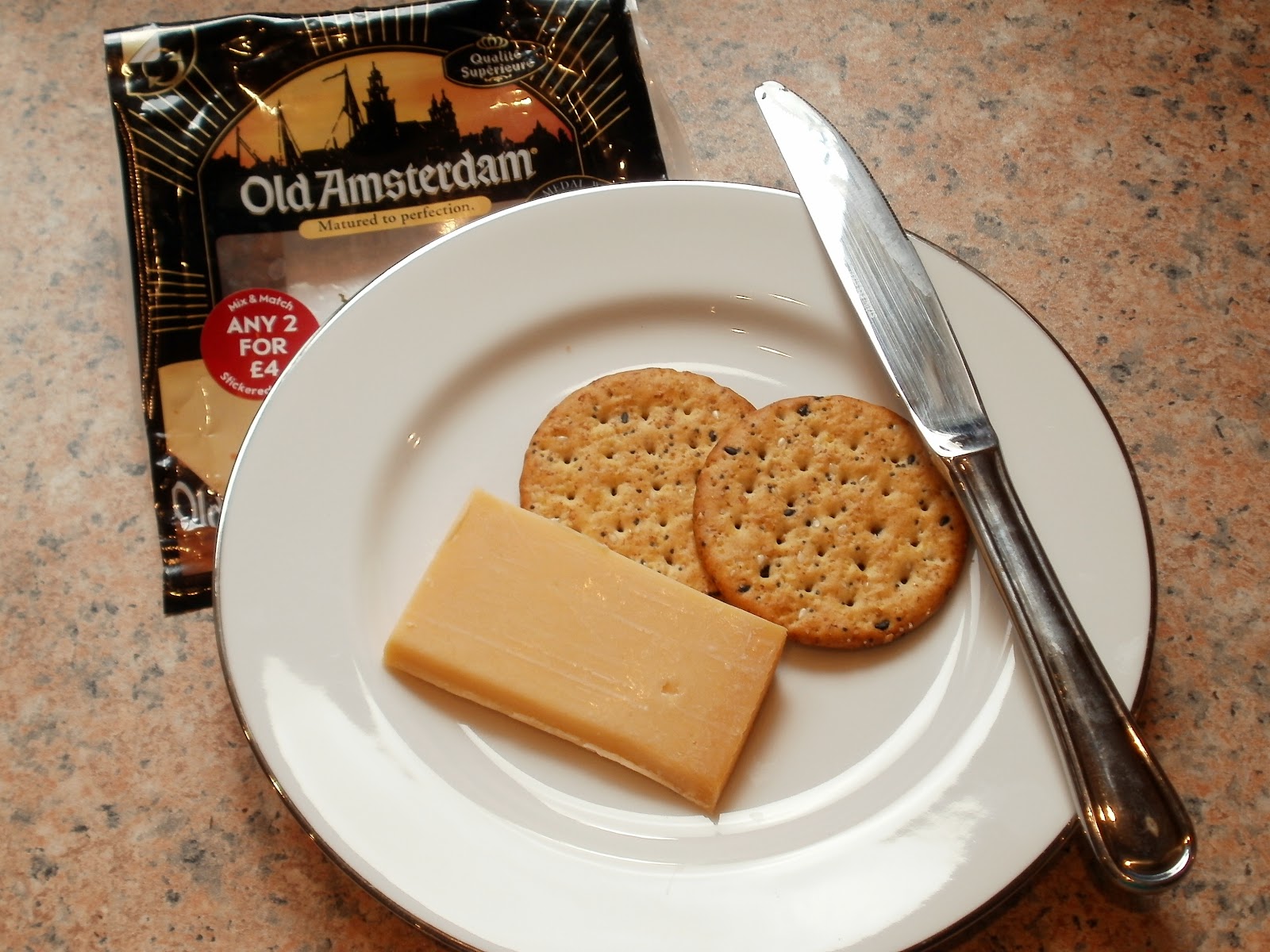 Onions and Paper: Review: Old Amsterdam Cheese