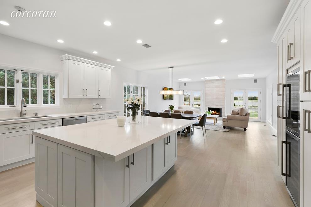 Live Like A Star: Ramona Singer - #IHeartHollywood