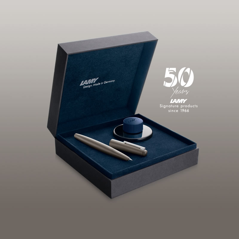 El Pajarete Orquidiado: Lamy LX; A contracorriente.