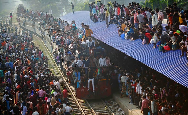 7 Experiences Every Indian Has On A Train