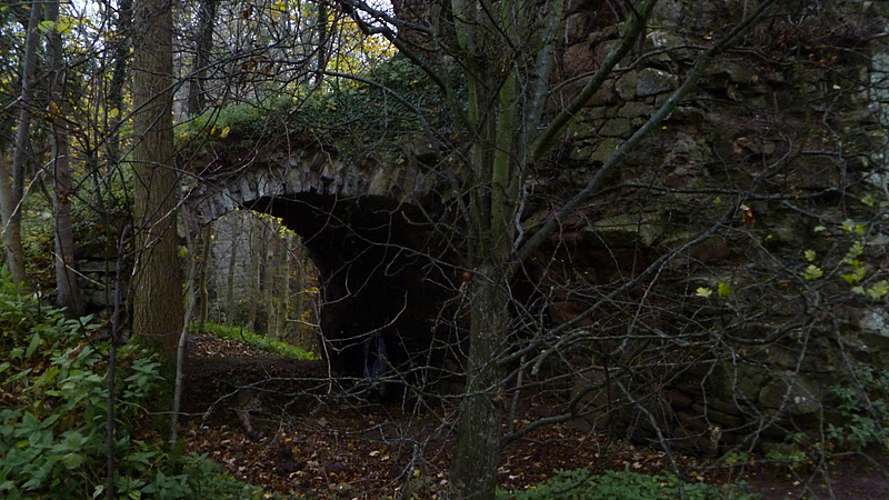 BikELove - Scotland: Yester Estate - Yester Castle, Yester Woods & The ...