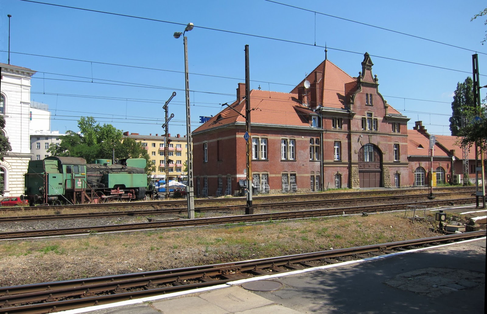 transpress nz: railway buildings in Oppeln/Opole, Poland