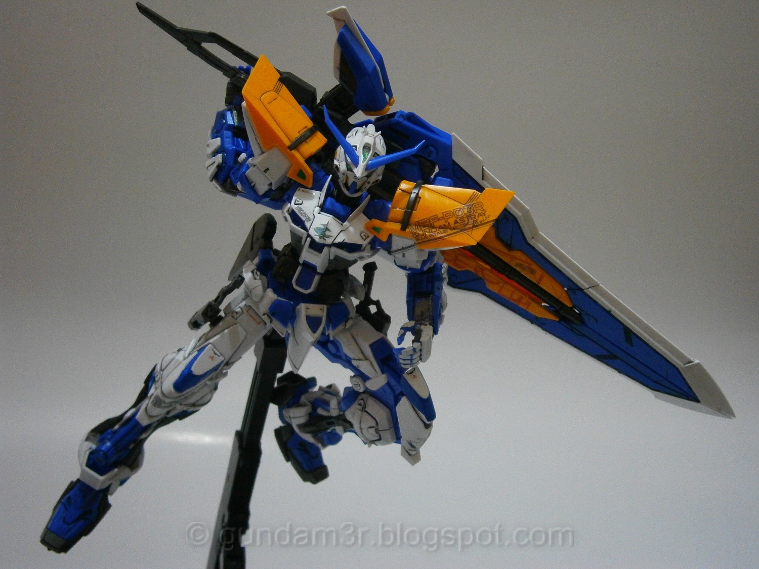 Gundam Astray Blue Frame Second Revise MG Review Part 3