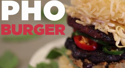 AGeekyLink: CHECK OUT THIS DELICIOUS PHO BURGER