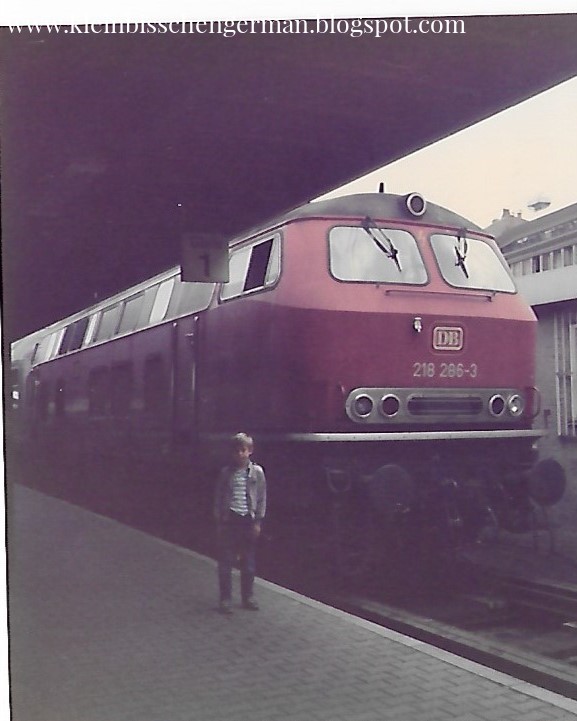 Ein Klein Bisschen German: Bahn, Flugzeug, und Auto, Pt. 1 (Trains ...