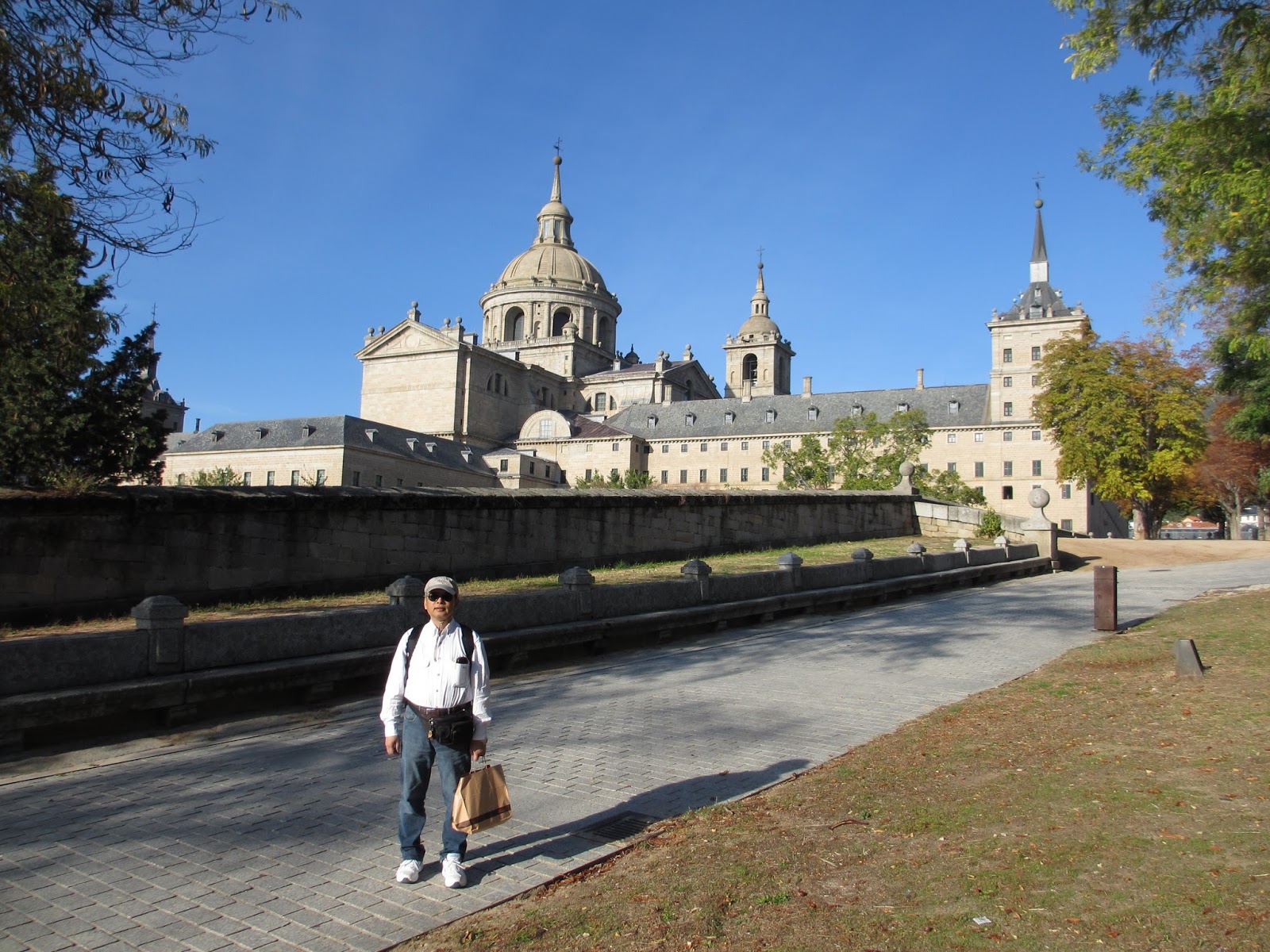 Jen & Angel in Europe: Madrid Day 2 – El Escorial, Plaza de Cibeles ...