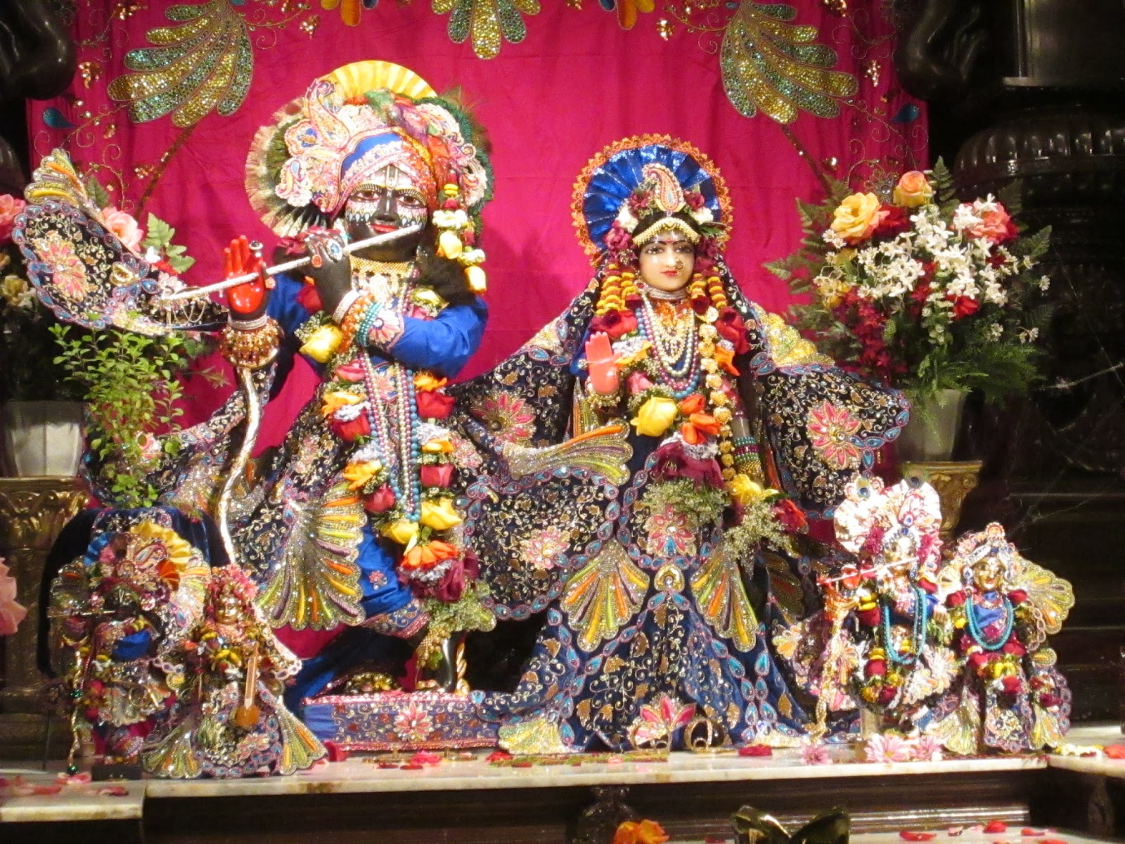 Musings: A visit to Kalachandji's and the Dallas Rath Yatra