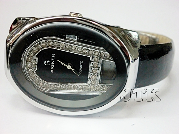 JAM TANGAN AIGNER OVAL SILVER LEATHER Rp 200.000