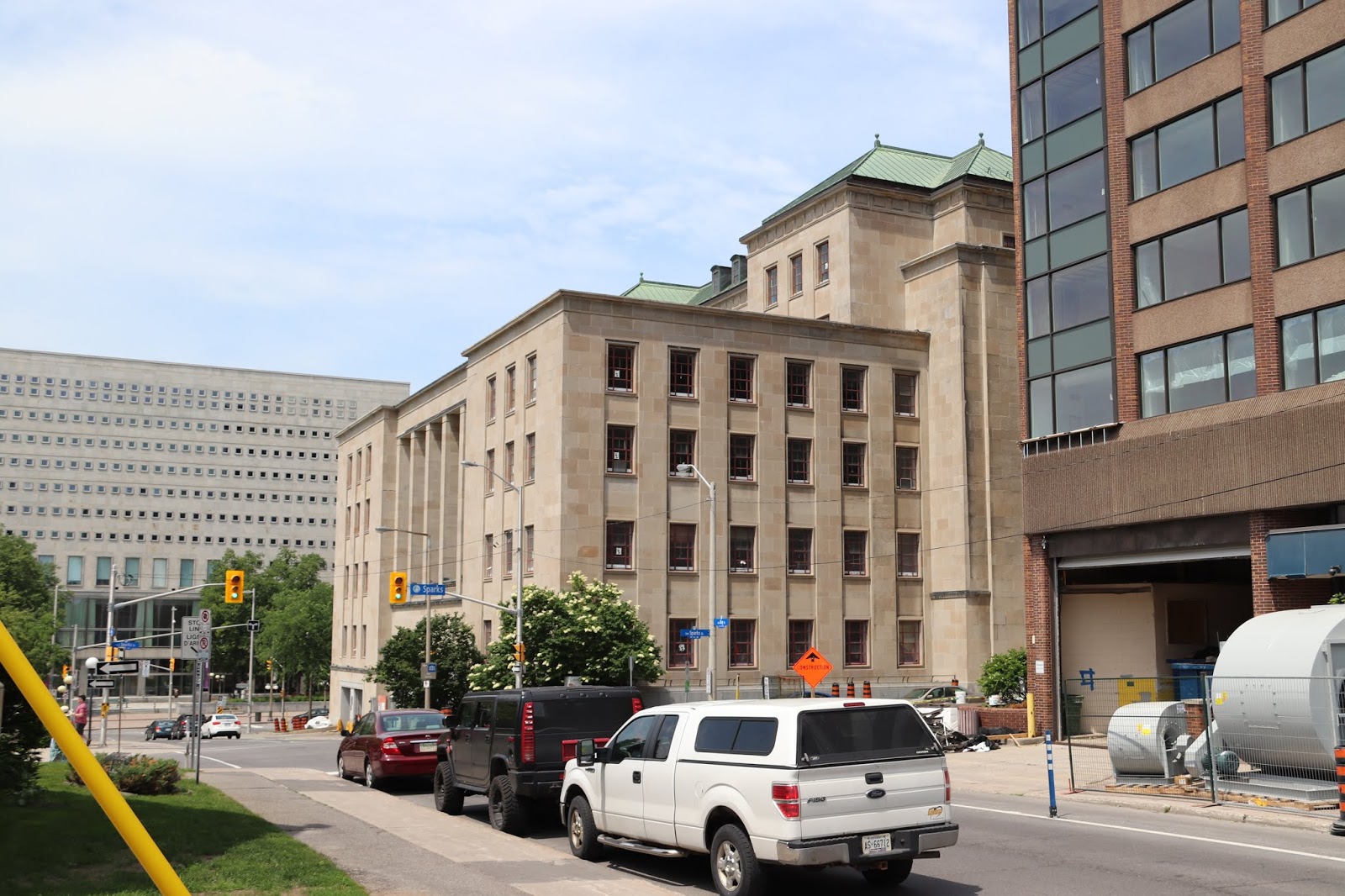 Memorials in Ottawa: Veterans Memorial Buildings