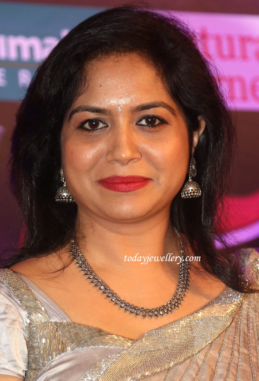 Todayjewellery: Sunitha in black metal jewellery