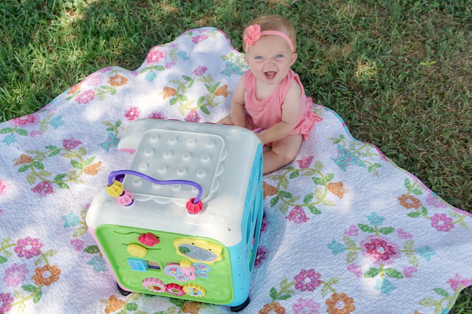 * Little House in the Country: Byyeeeee Summerrrrrrr!