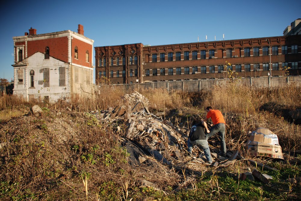 Nathan Kensinger Photography: Gowanus Canal: Toxic Playground