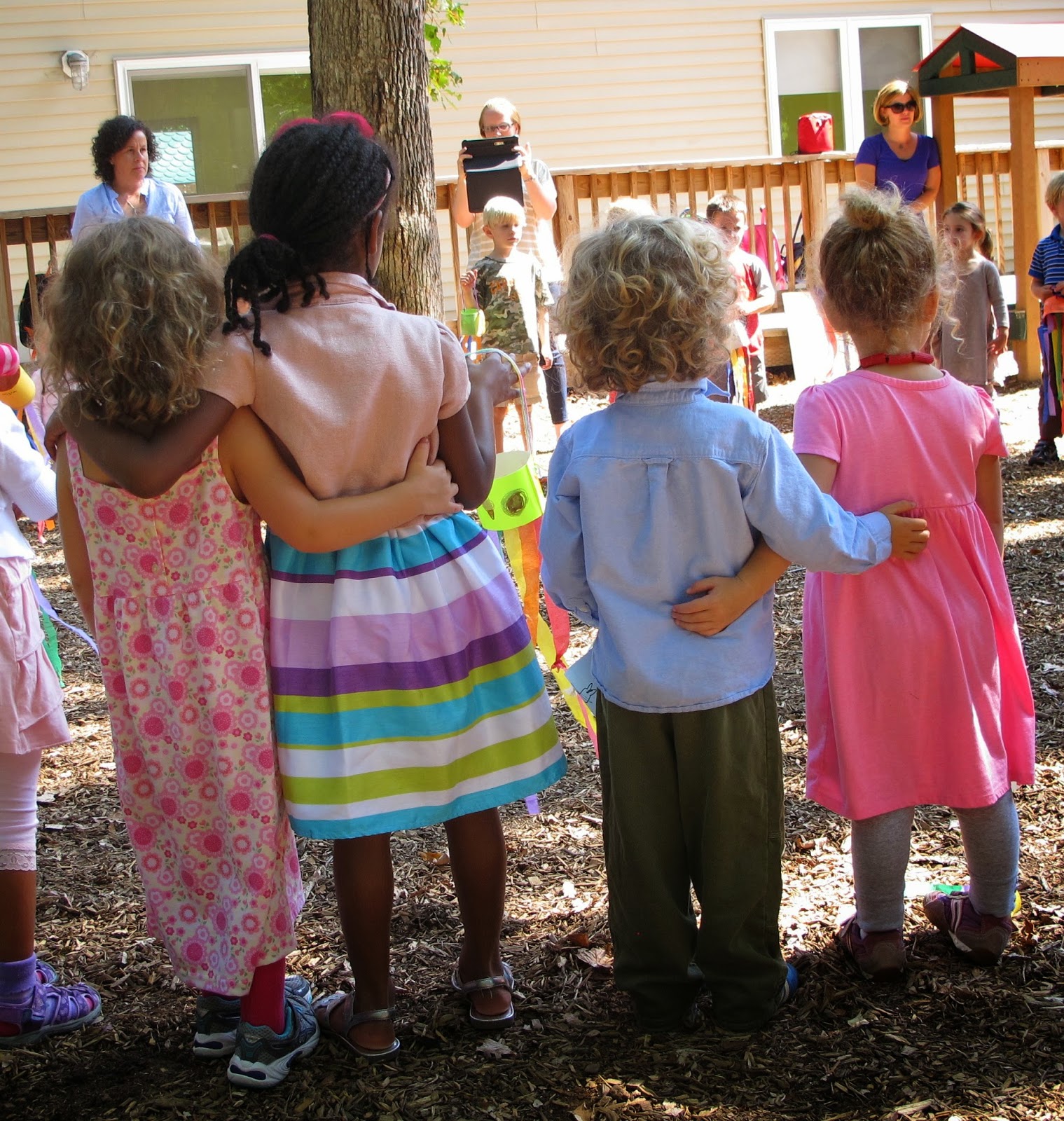 Five Ways to Raise Kind Children | Westmont Montessori