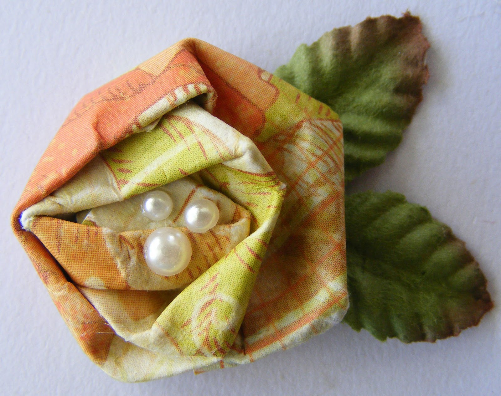 Colourblast!: How to make rolled paper roses