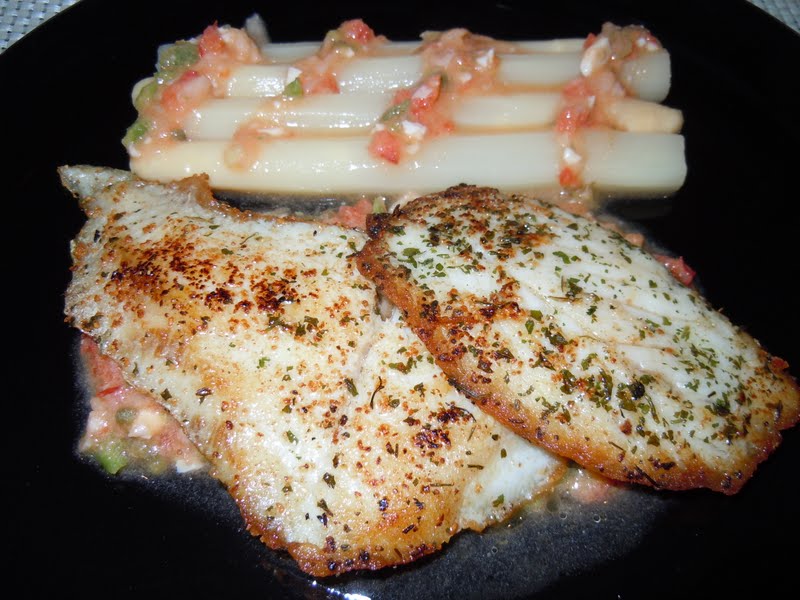 PERCA A LA PLANCHA CON SALSA VINAGRETA(THERMOMIX)