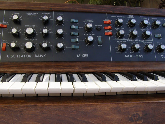 MATRIXSYNTH: Moog Minimoog D Synthesizer with Roland MPU-101