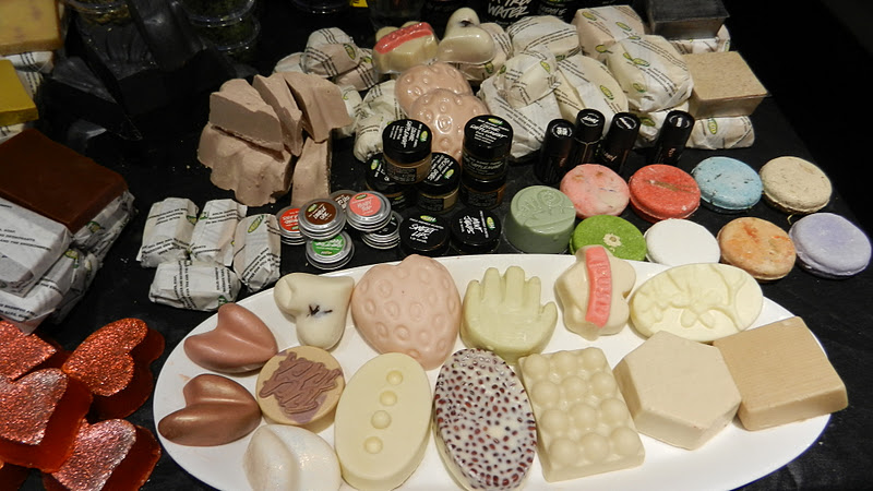 Kuweight 64: LUSH HANDMADE SOAPS AND LUSH PRODUCTS