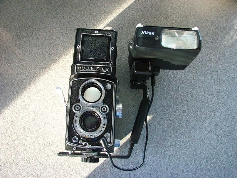 YAUM's PHOTO DIARY: Rolleiflex With Direct Flash