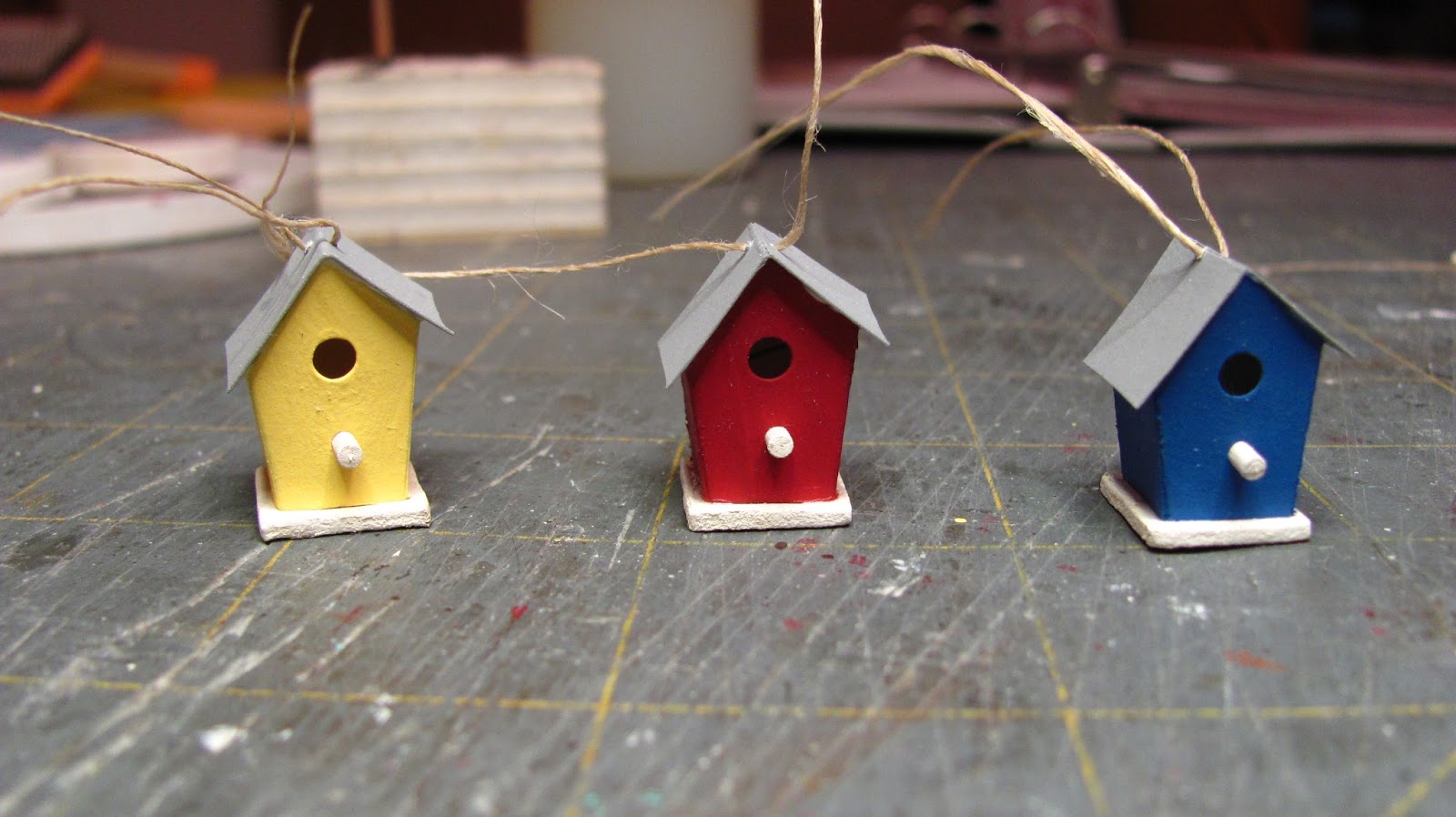 Dollhouse Miniature Furniture - Tutorials | 1 inch minis: BIRDHOUSE ...