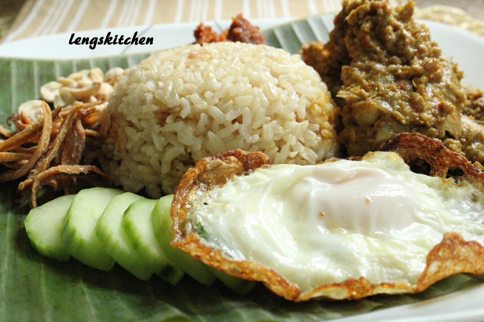 Kitchen Chaos: Nasi Lemak with Chicken Rendang