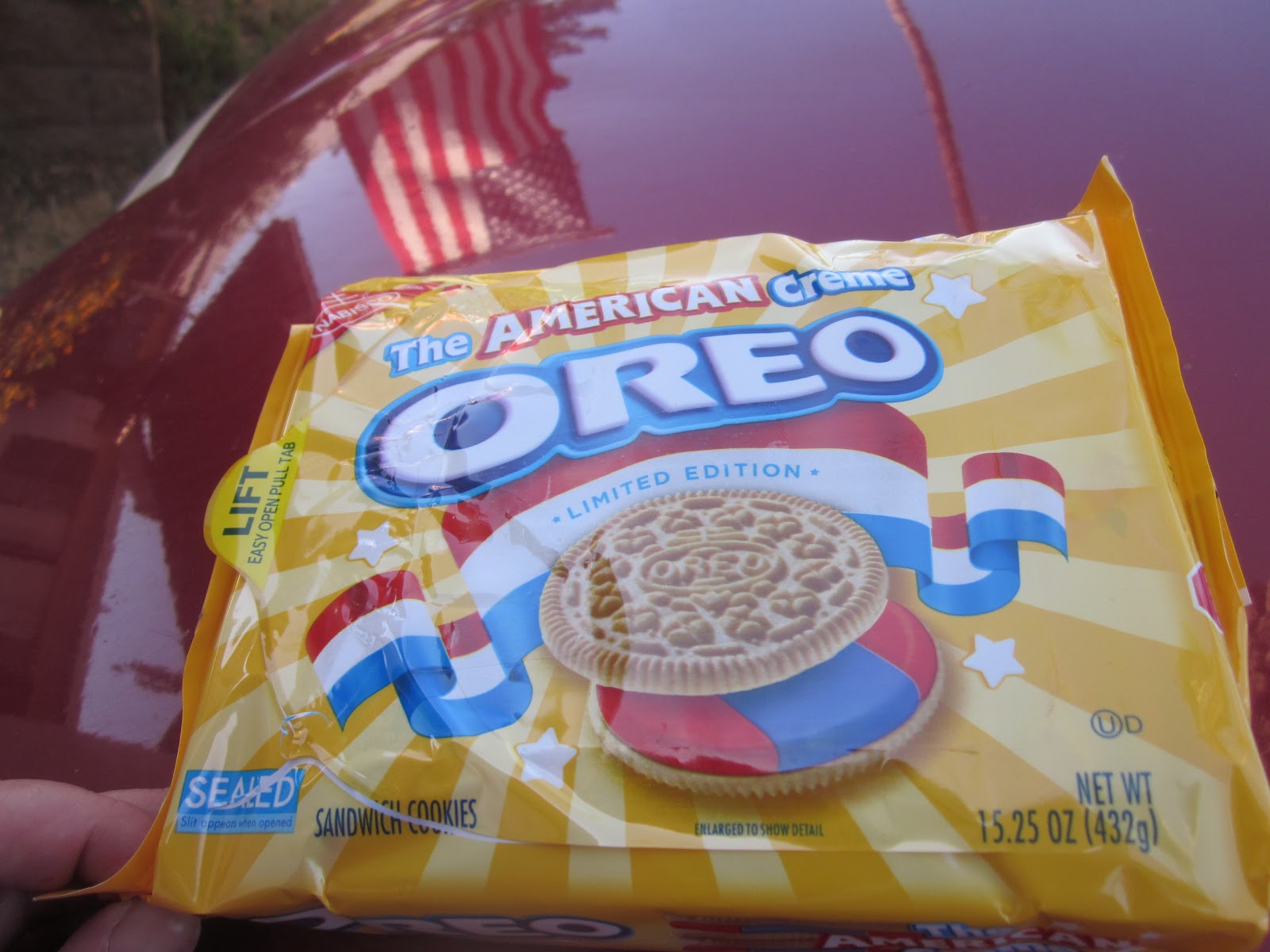 Musings of a Middle-Aged Mormon Mother: American Creme Oreos