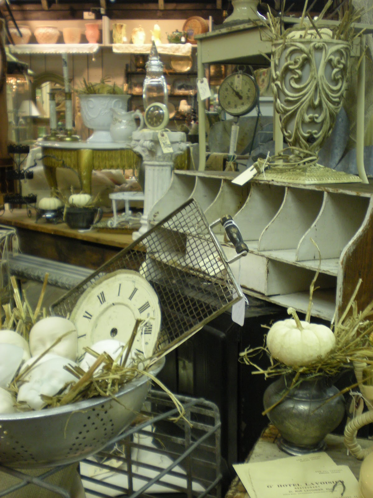 A Shabby Moment in Time: Vintage Fall Market Weekend