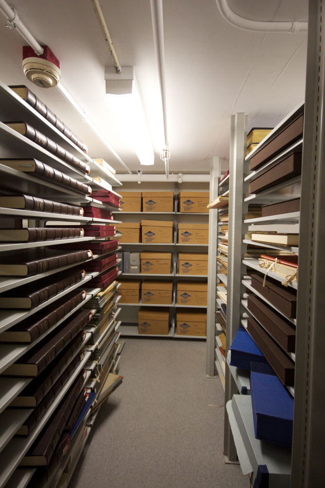 ArtLibraryCrawl: UCLA Arts Library: 'The Belt'