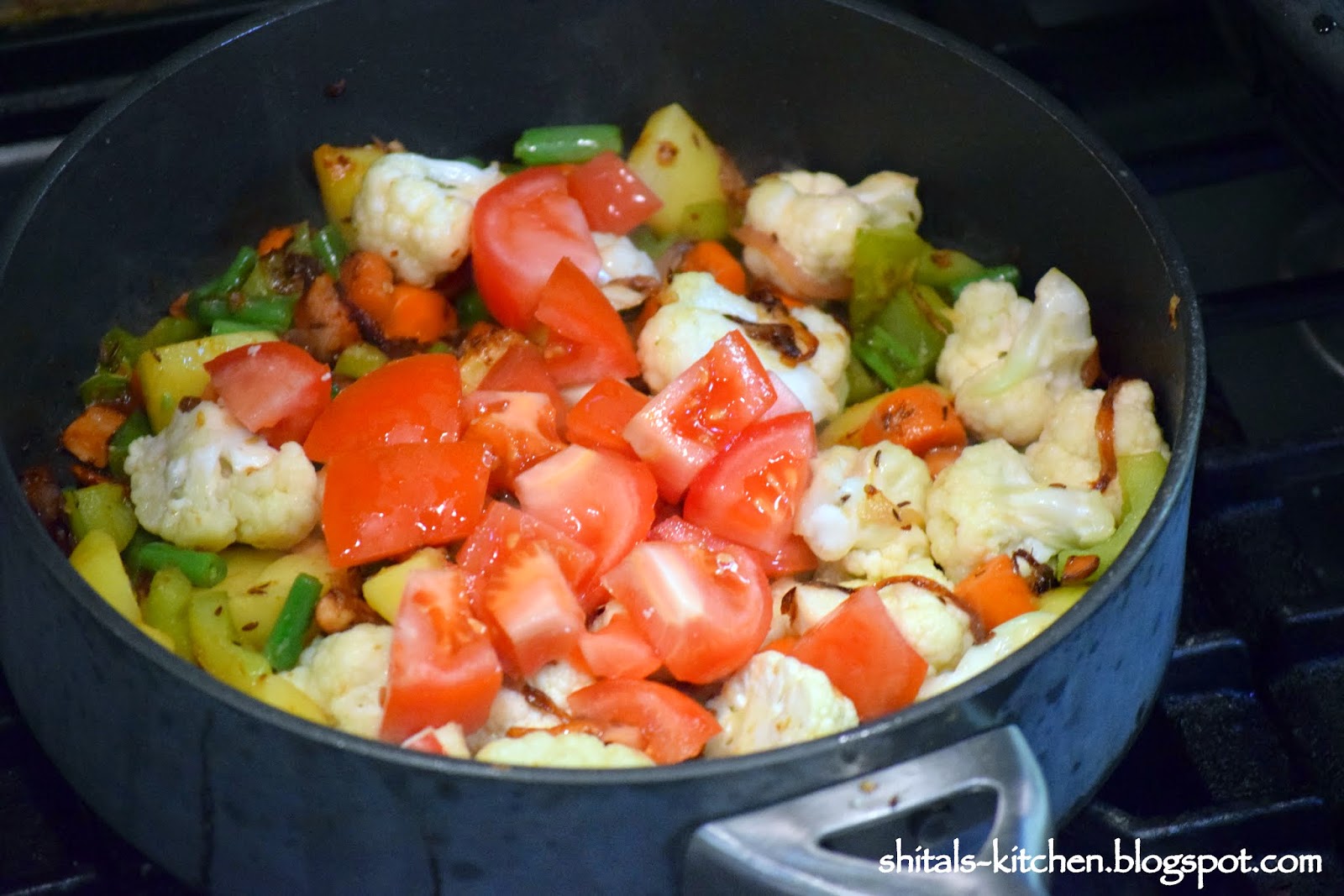 Shital's-Kitchen: Vegetable Dum Biryani