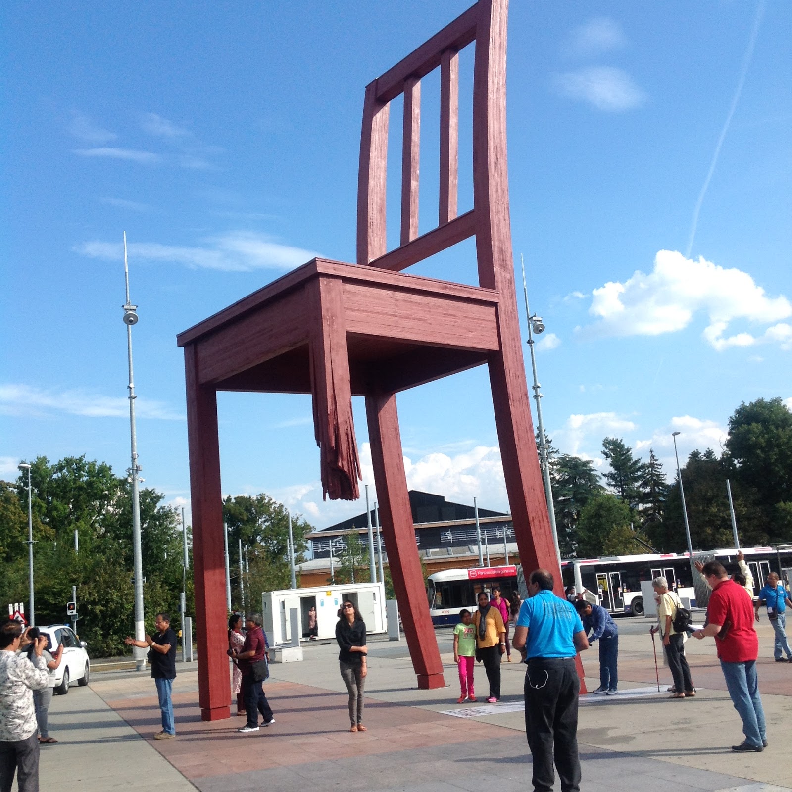 Ananyavichaar: Post of the Day- The Broken Chair