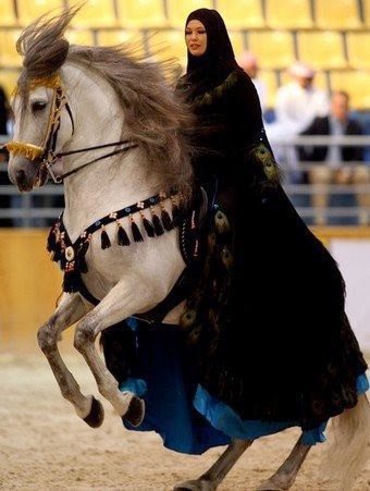 Mythology: Khawla bint Al-Azwar was a Muslim Arab warrior, Khawla bint ...