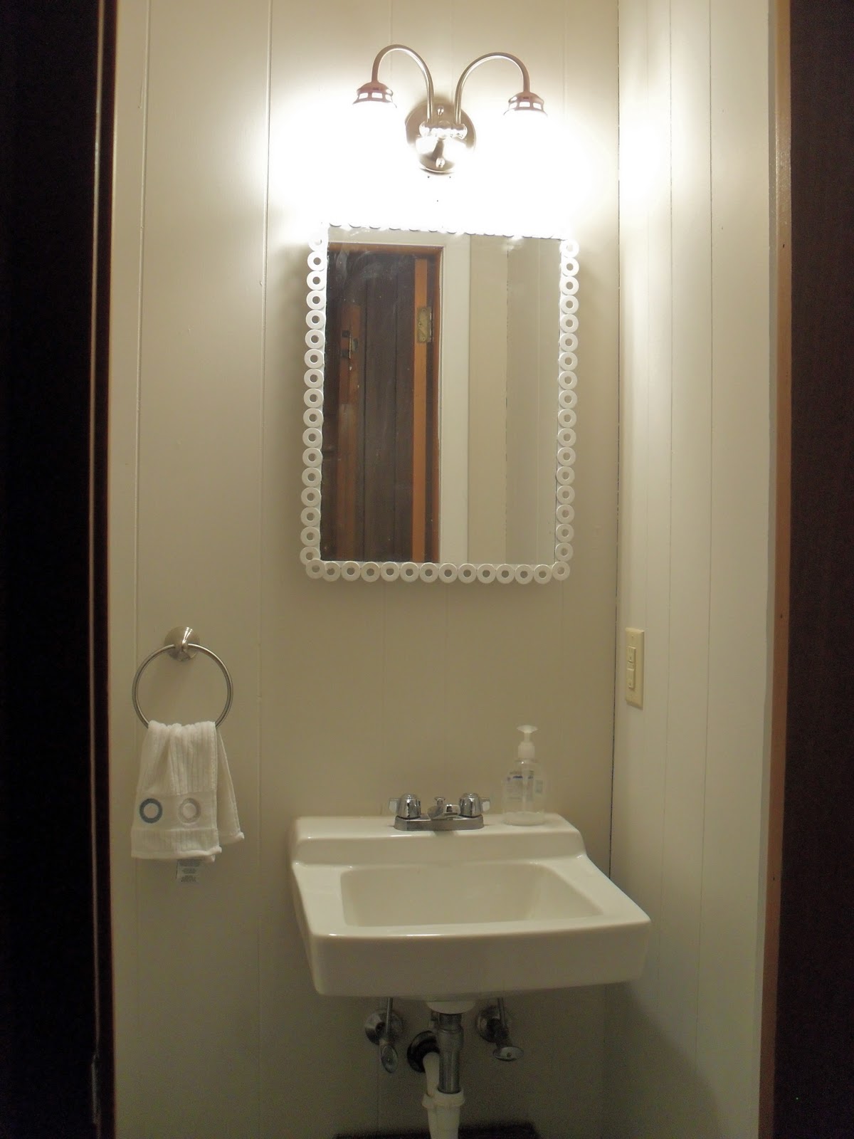 The Remodeled Life: Sprucing Up the Bathroom