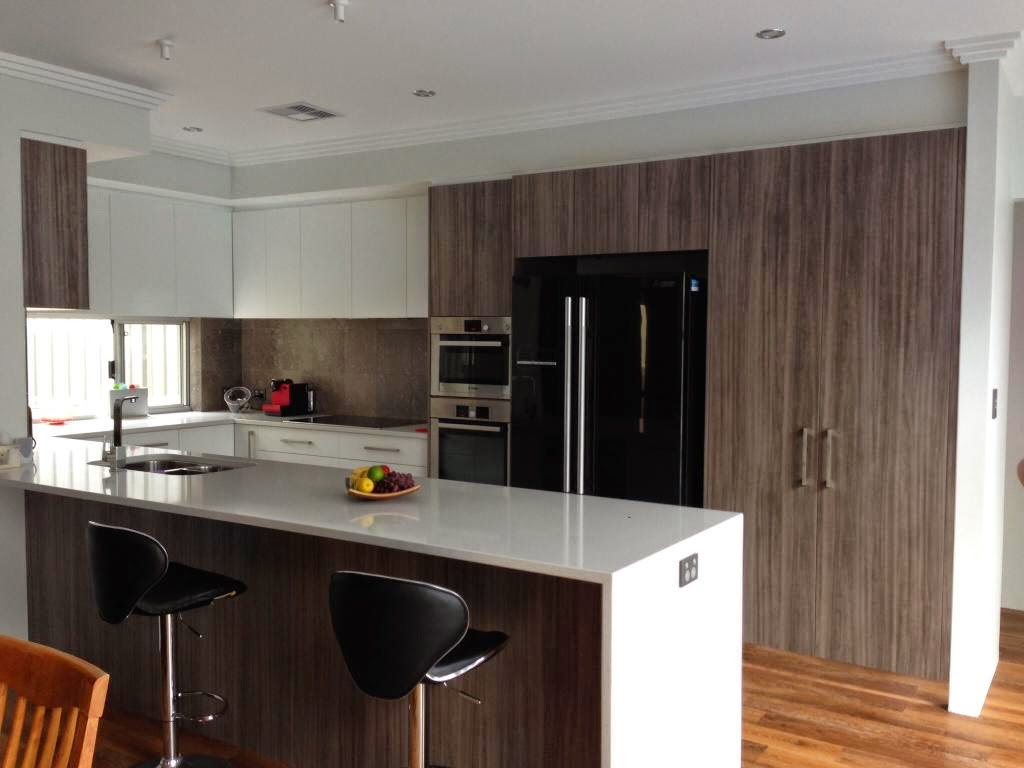 Building Journey: Eden Brae Livingstone 23 Blog: Research - Lustrous Elm