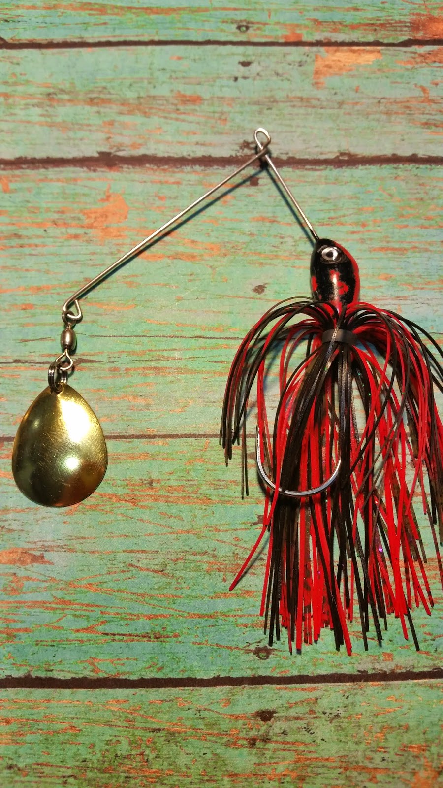 Cast Away Lures: Red/black shad head Spinnerbait