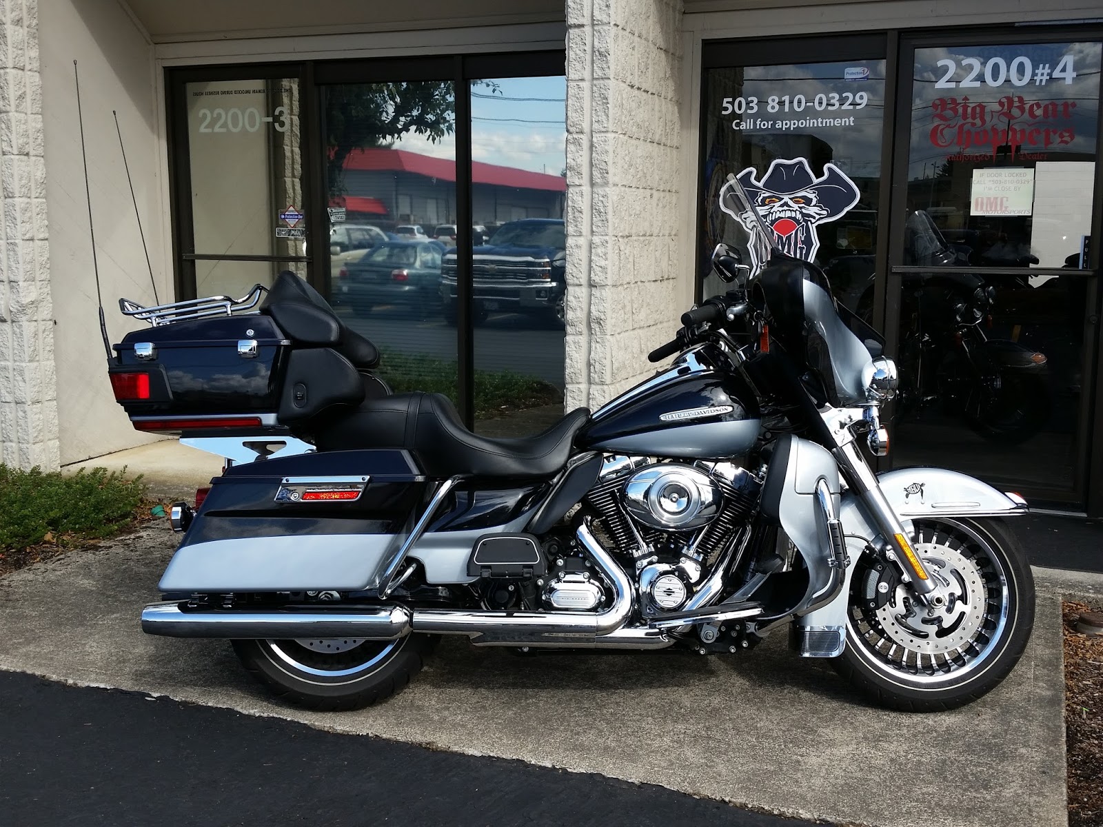 OMG Motorsports: 2012 Harley FLHTK Ultra Limited Electra Glide 8k mi *NICE RIDE*