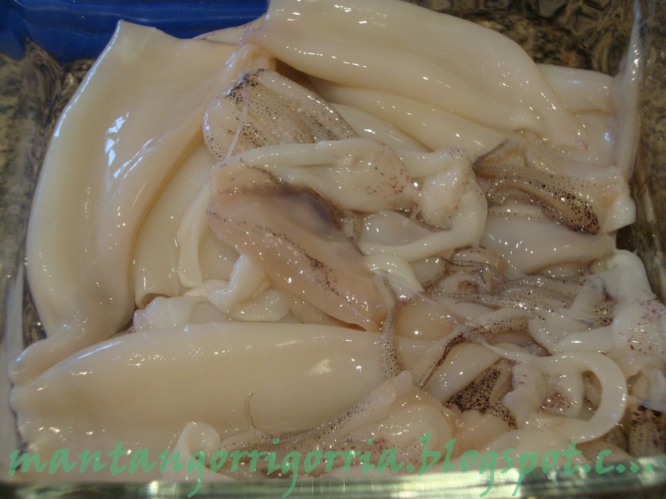 Amona Mantangorri: Pimientos rellenos de chipirón