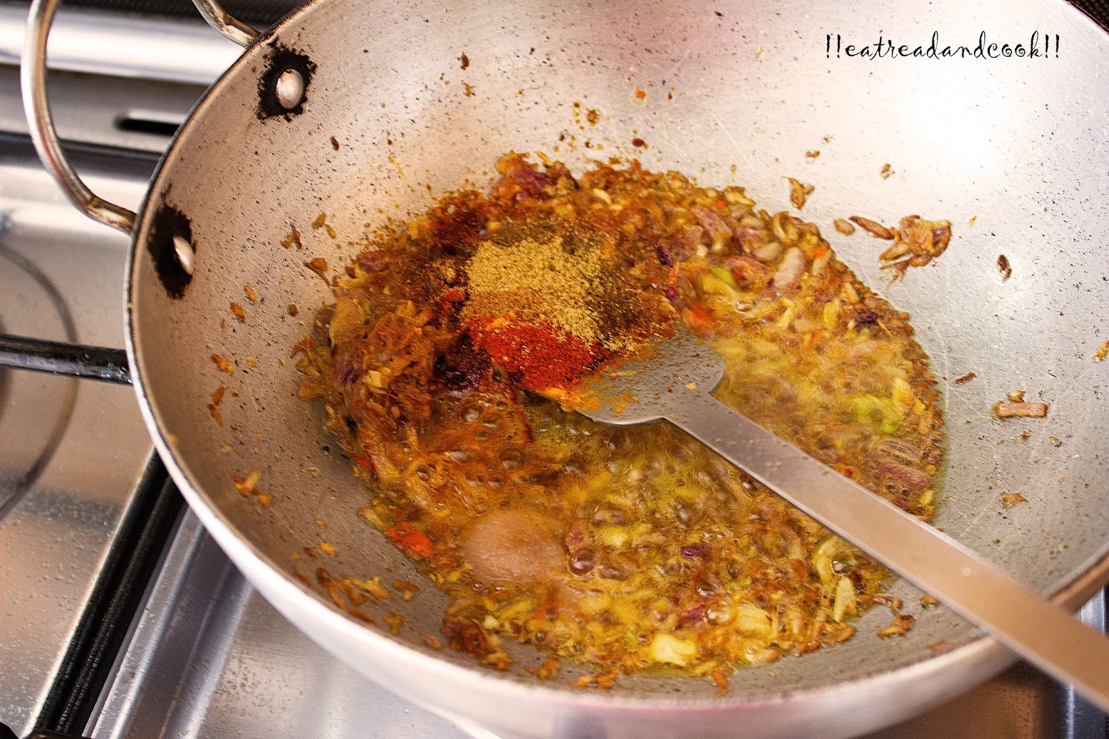 Doi Methi Maach / Fish in a creamy yogurt and fenugreek leaves curry