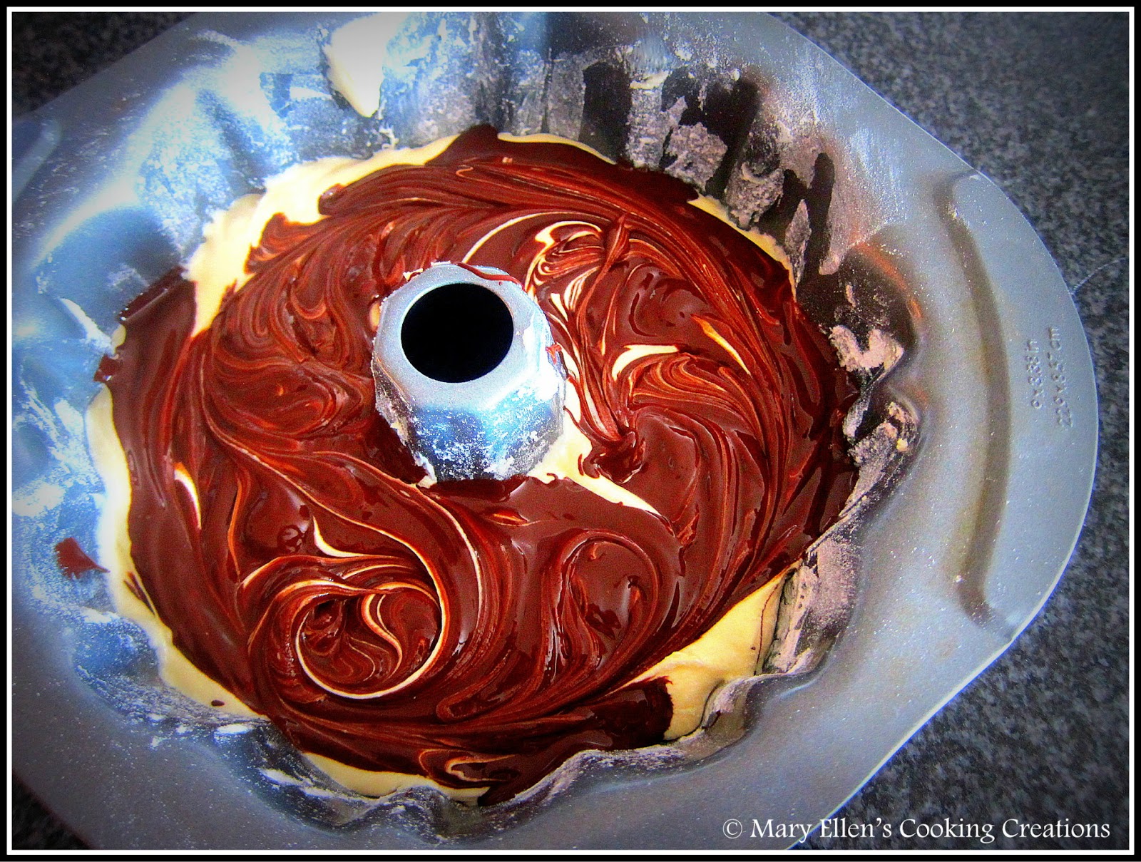 Mary Ellen's Cooking Creations: Philly Fluff Cake