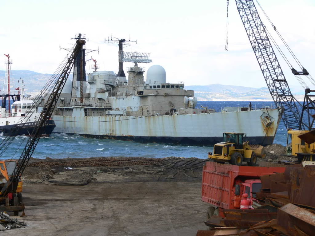 SI VIS PACEM, PARA BELLUM: La HMS Cardiff (D108) cacciatorpediniere ...