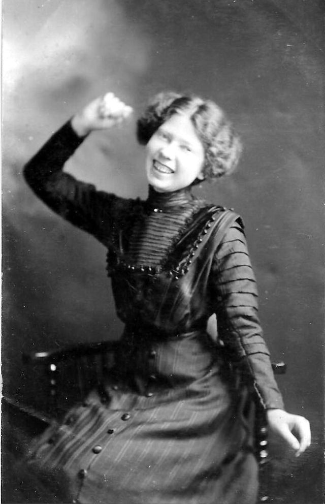 You Make Me Laugh! Here Is a Cool Snap Collection of People Laughing in ...