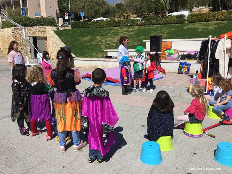 ANIMACION SOCIOCULTURAL E INTEGRACION SOCIAL PROFESIONAL